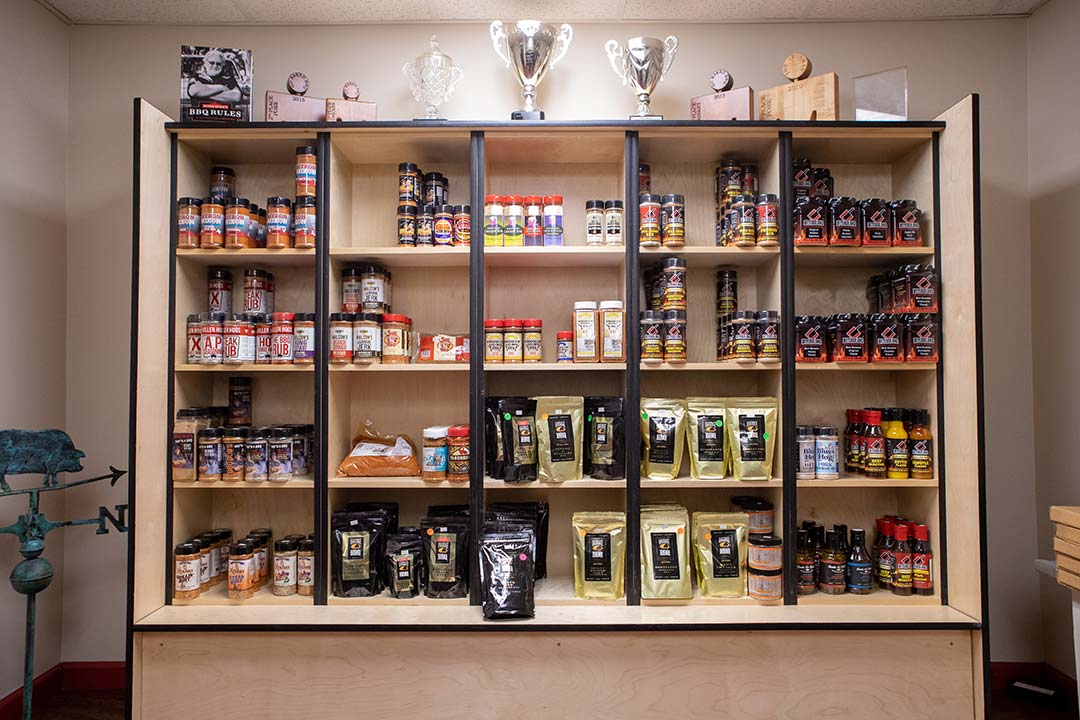 Barbecue Catering and BBQ Supply Store - Smoke'n Dudes BBQ Co