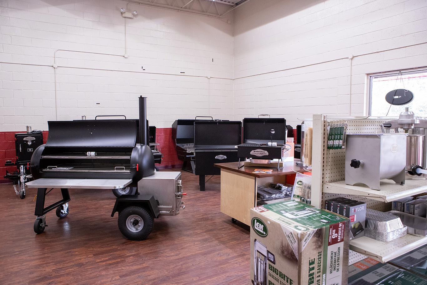 Barbecue Catering and BBQ Supply Store - Smoke'n Dudes BBQ Co